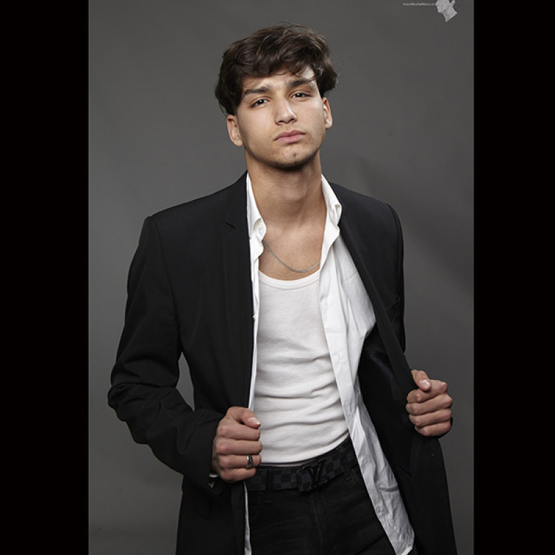 Characteristic men | Khalil | Bullet Models