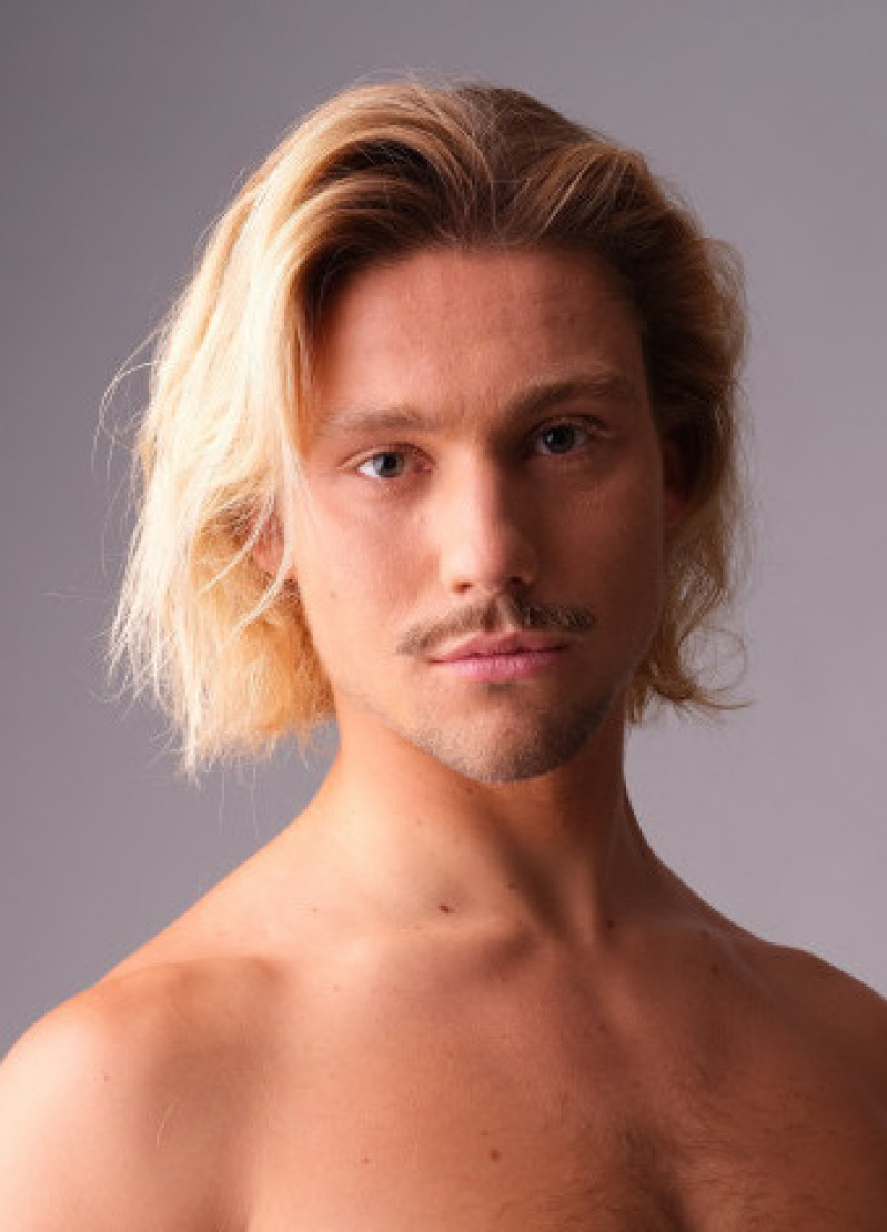 Characteristic men | Max | Bullet Models