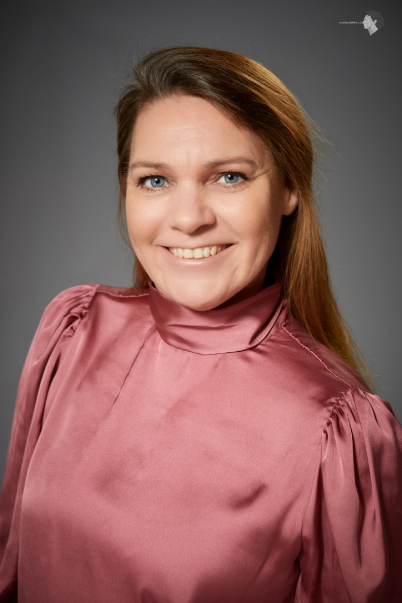 Women | Ingrid | Bullet Models