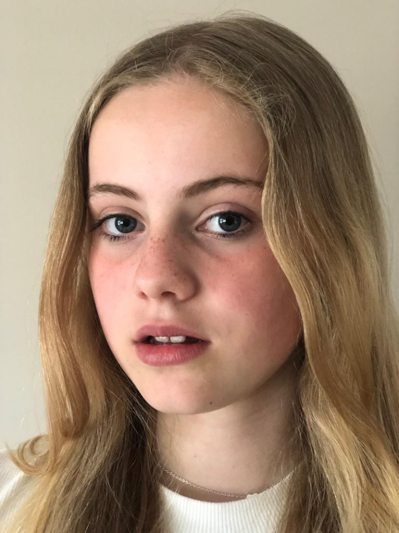 Kids | Britt | Bullet Models