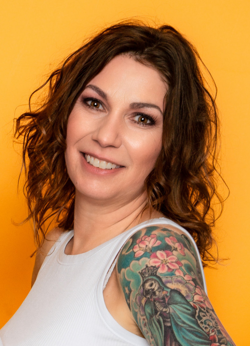 Women | Suzanne | Bullet Models