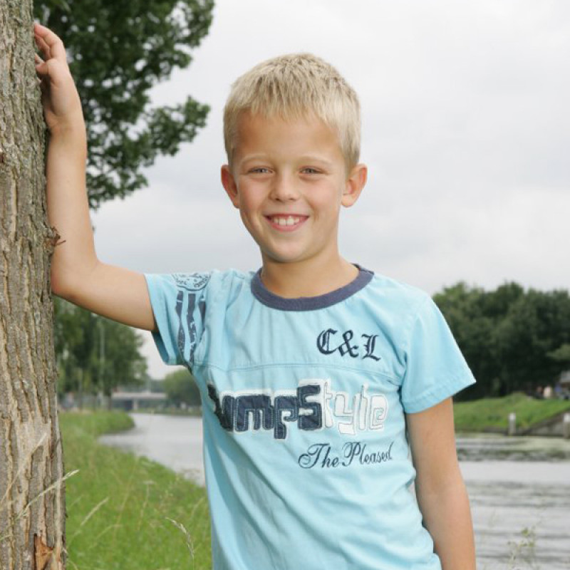 Real men | Dion | Bullet Models