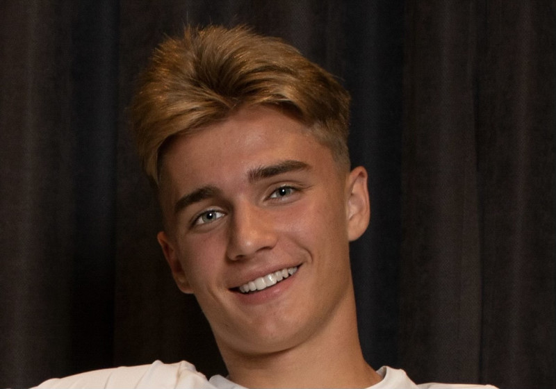 Real men | Adam | Bullet Models