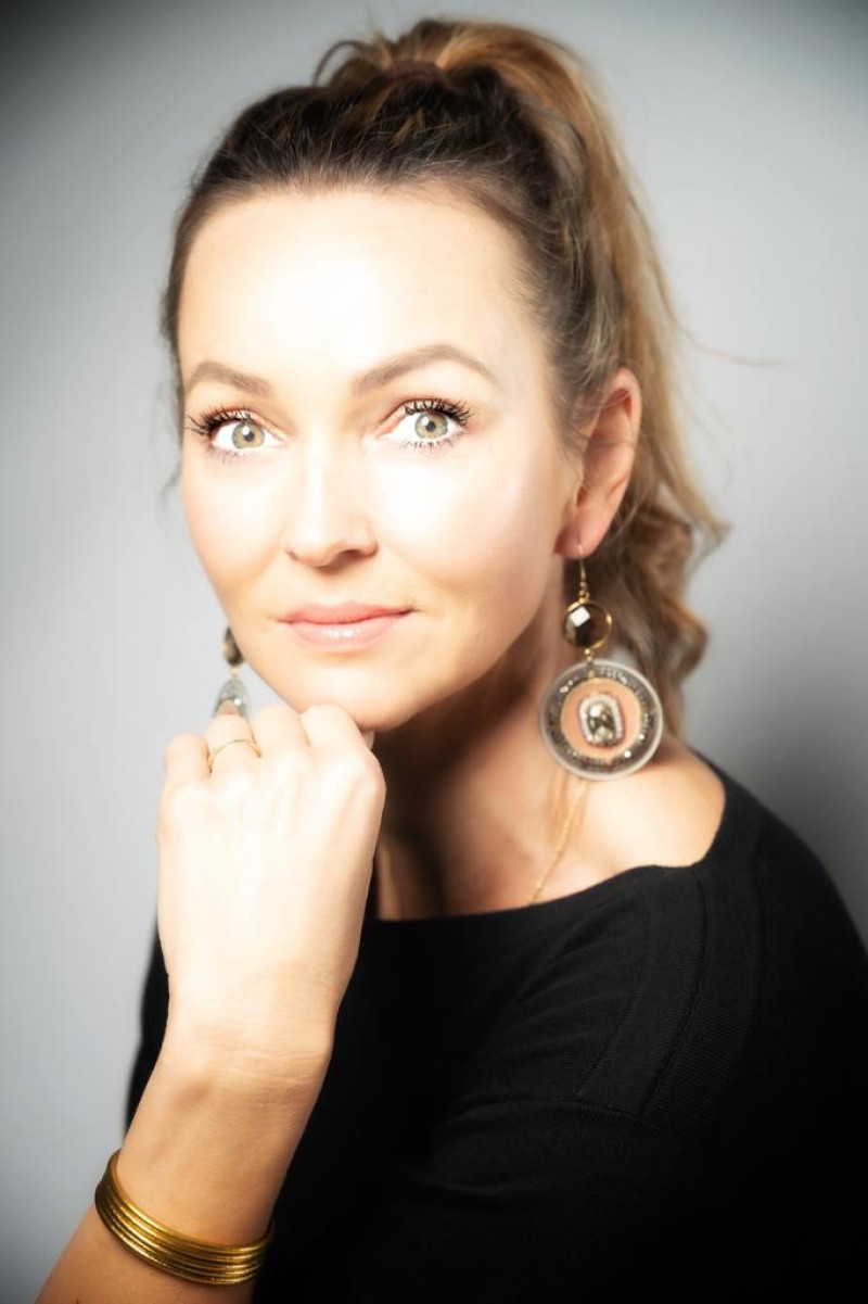 Characteristic women | Peggy Felicia | Bullet Models