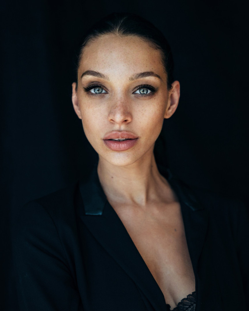 Women | Sharida | Bullet Models