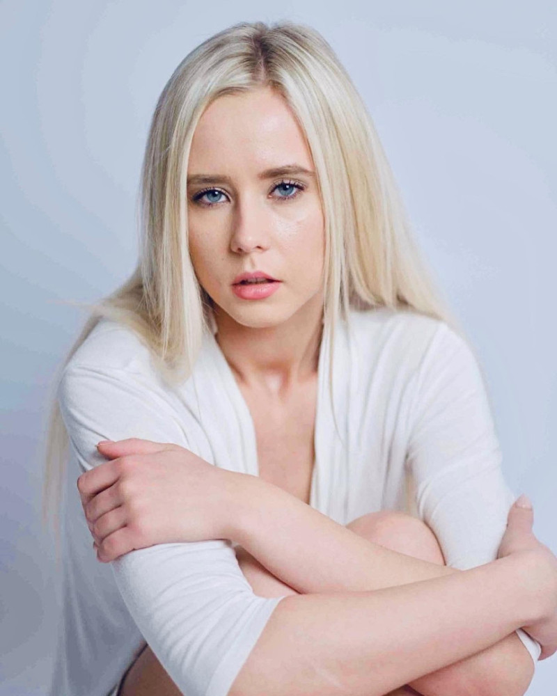 Women | Elina | Bullet Models