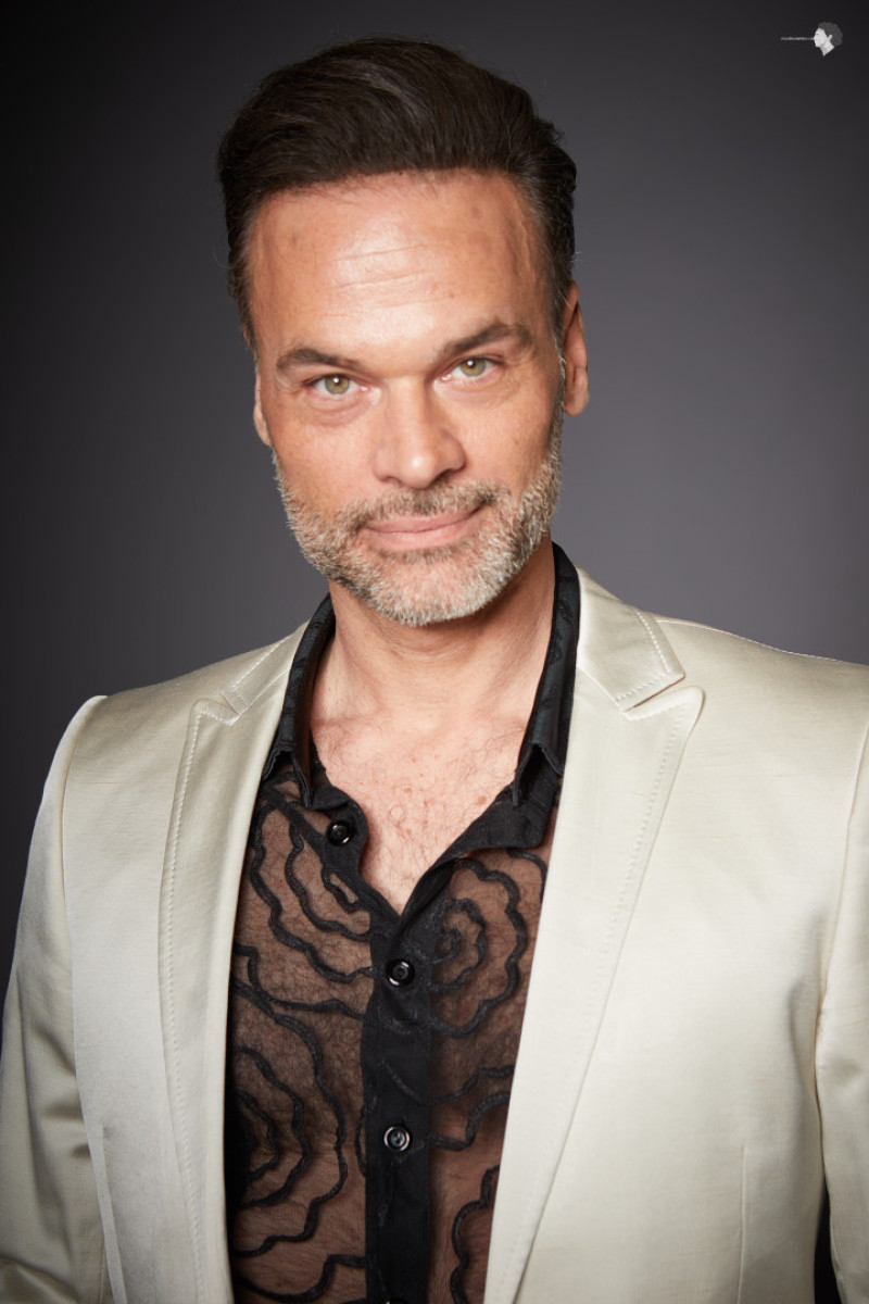 Men | Izak | Bullet Models