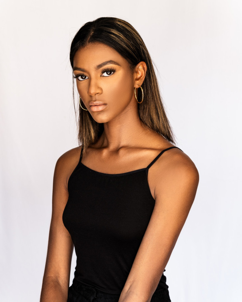 Pro-models women | Sasha | Bullet Models