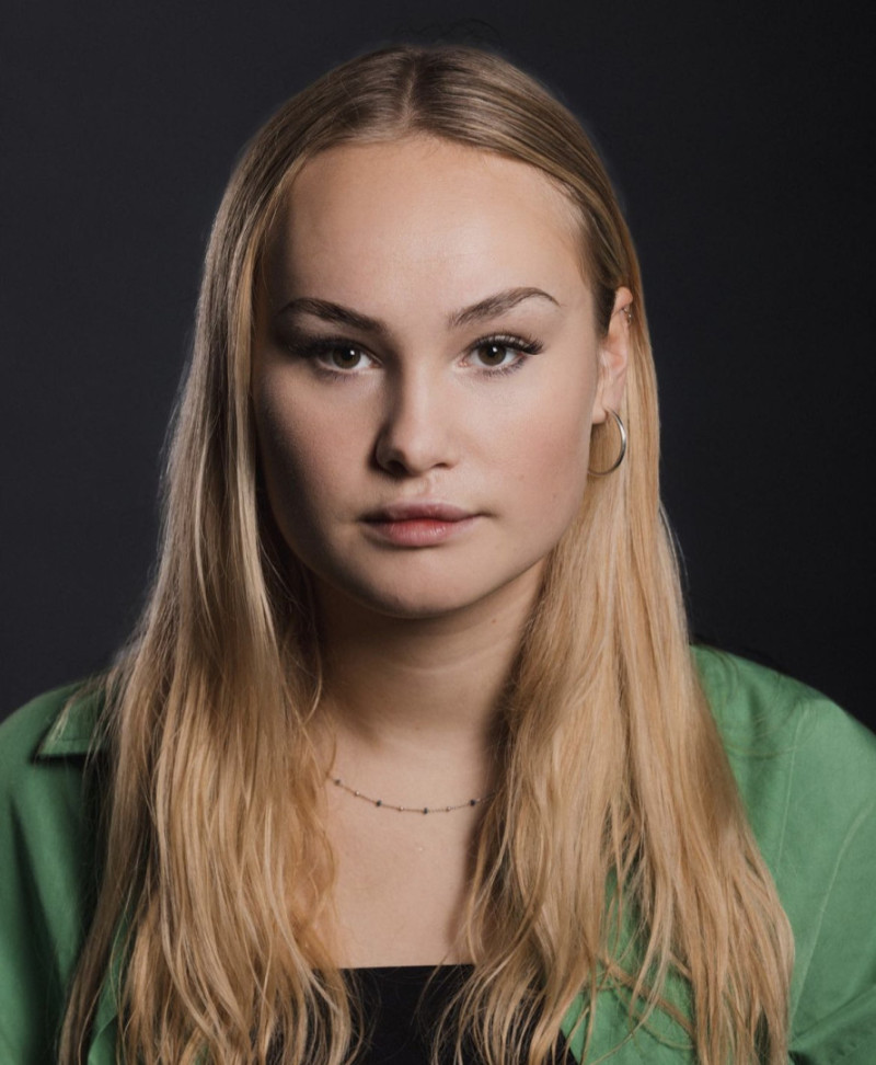 Voice over women | Luna | Bullet Models