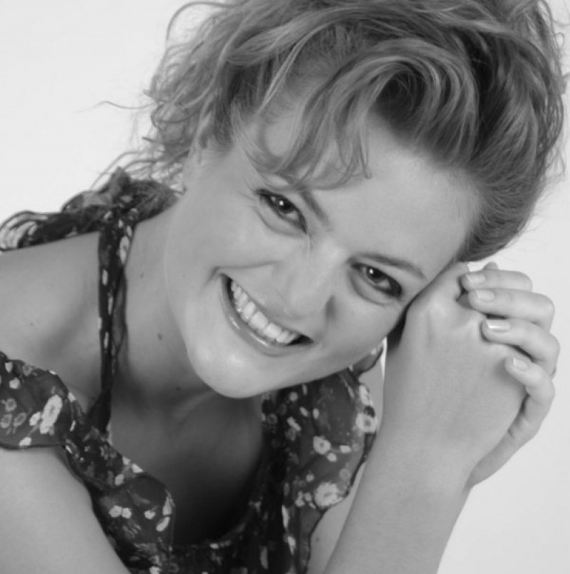 Real women | Romy Michelle | Bullet Models