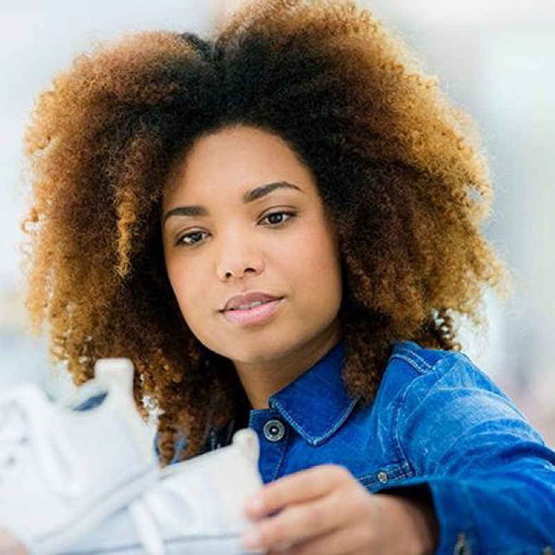 Characteristic women | Robin-April | Bullet Models