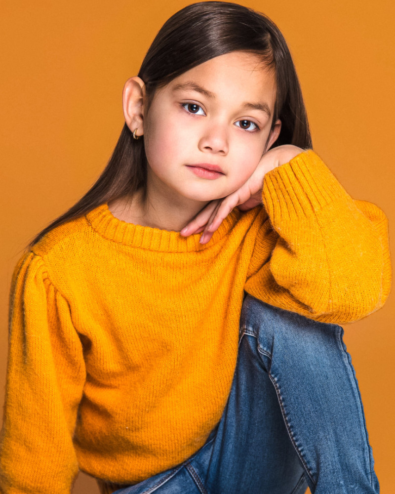 Girls | Sara | Bullet Models