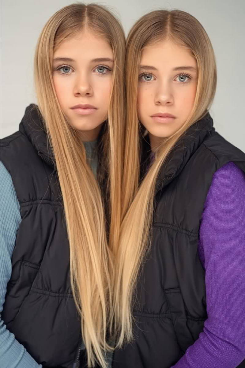 Twins women | Lynn | Bullet Models