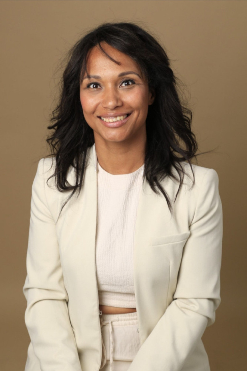 Characteristic women | Brenda | Bullet Models