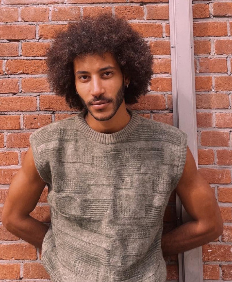 Men | Omar | Bullet Models