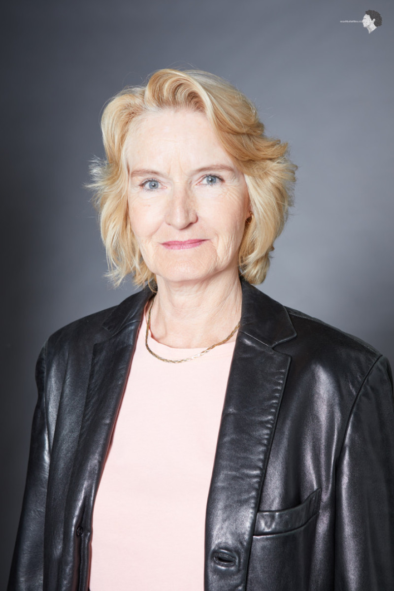 Pro-actors women | Annette | Bullet Models