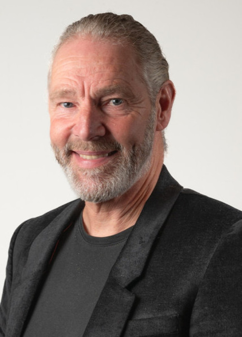 Men | Rene | Bullet Models