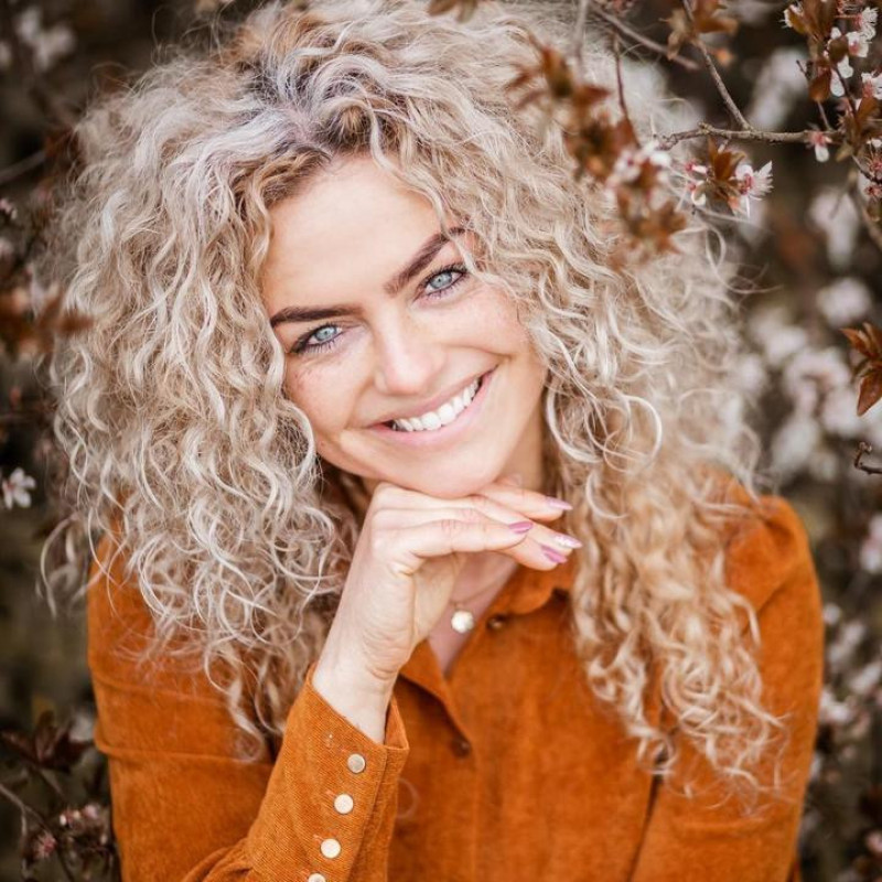 Women | Renate | Bullet Models