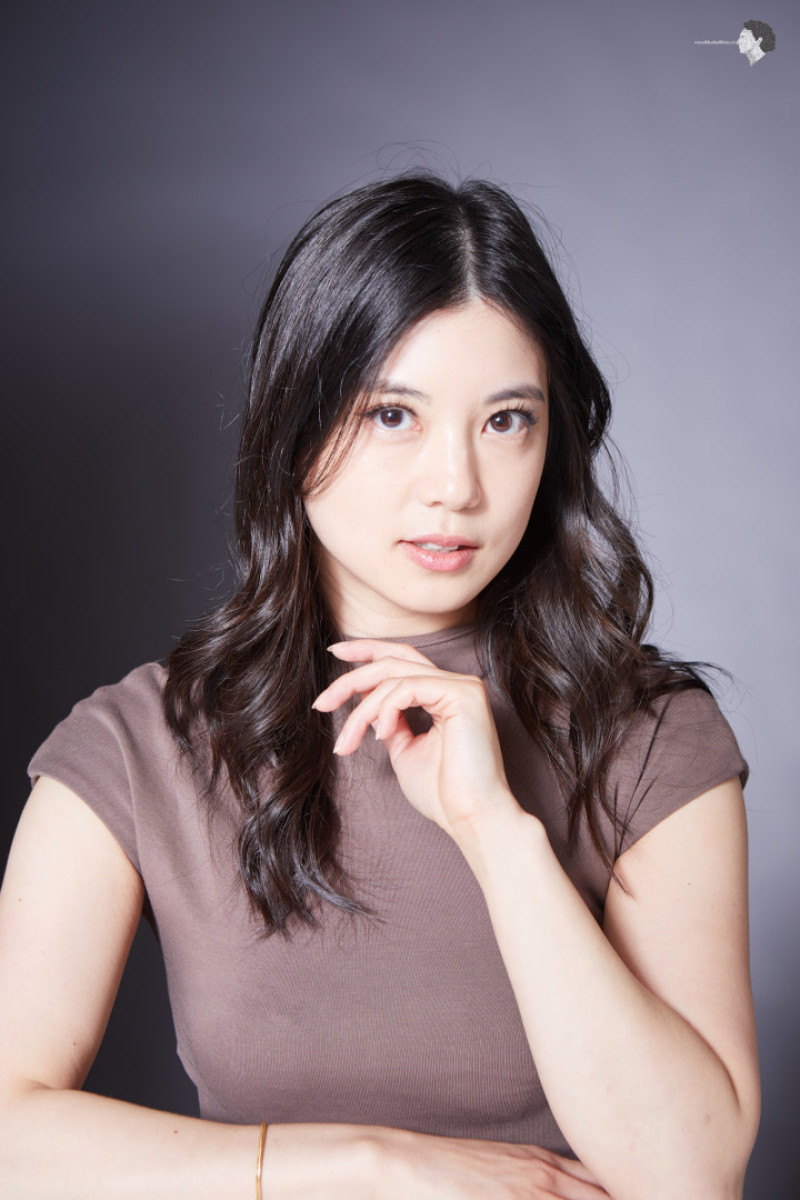 Characteristic women | Amy | Bullet Models