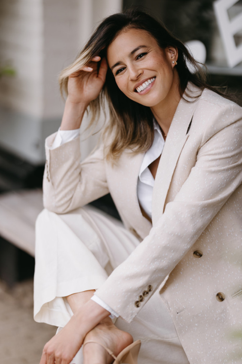 Hostess women | Ai Lien | Bullet Models