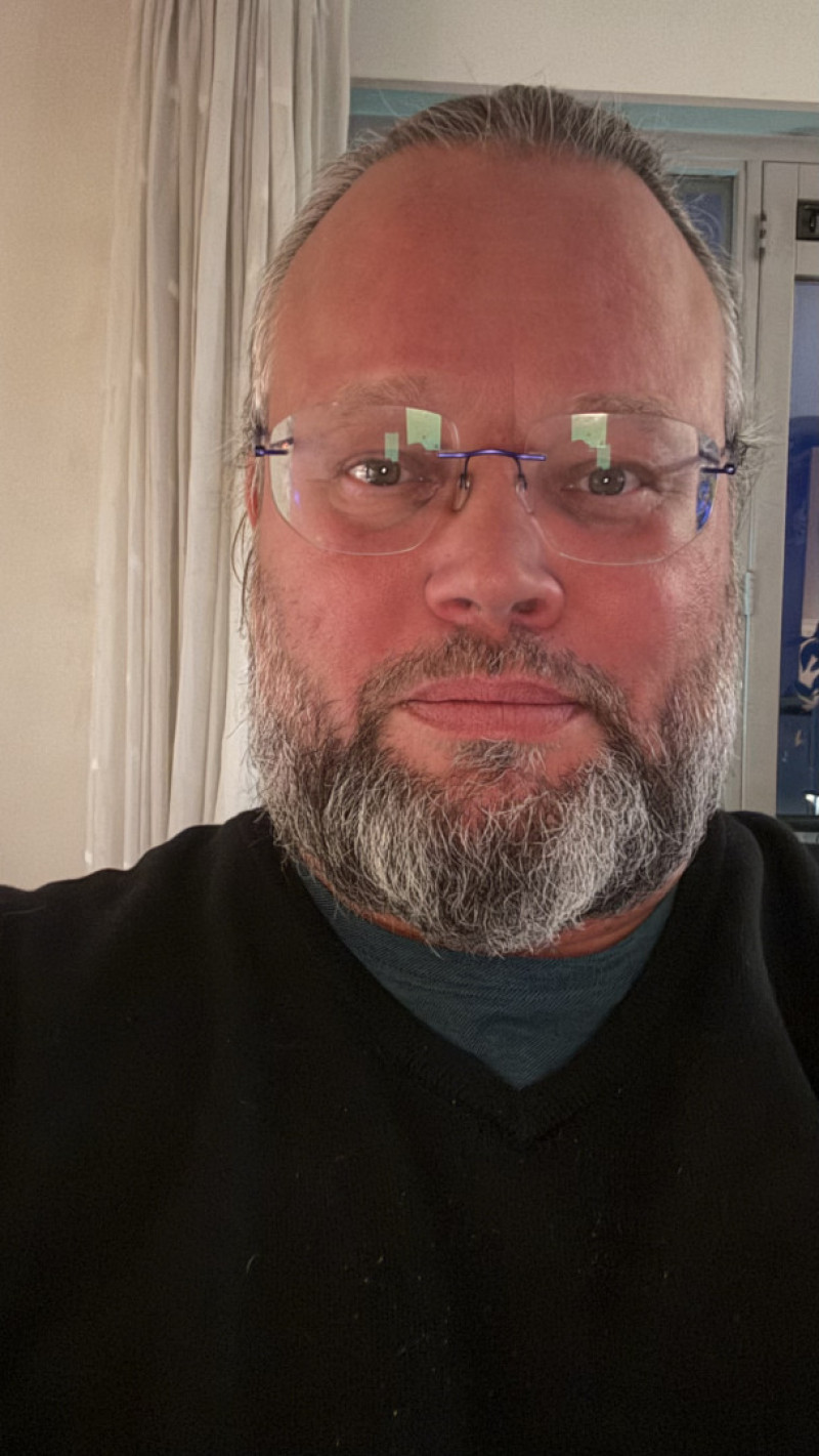 Men | René | Bullet Models