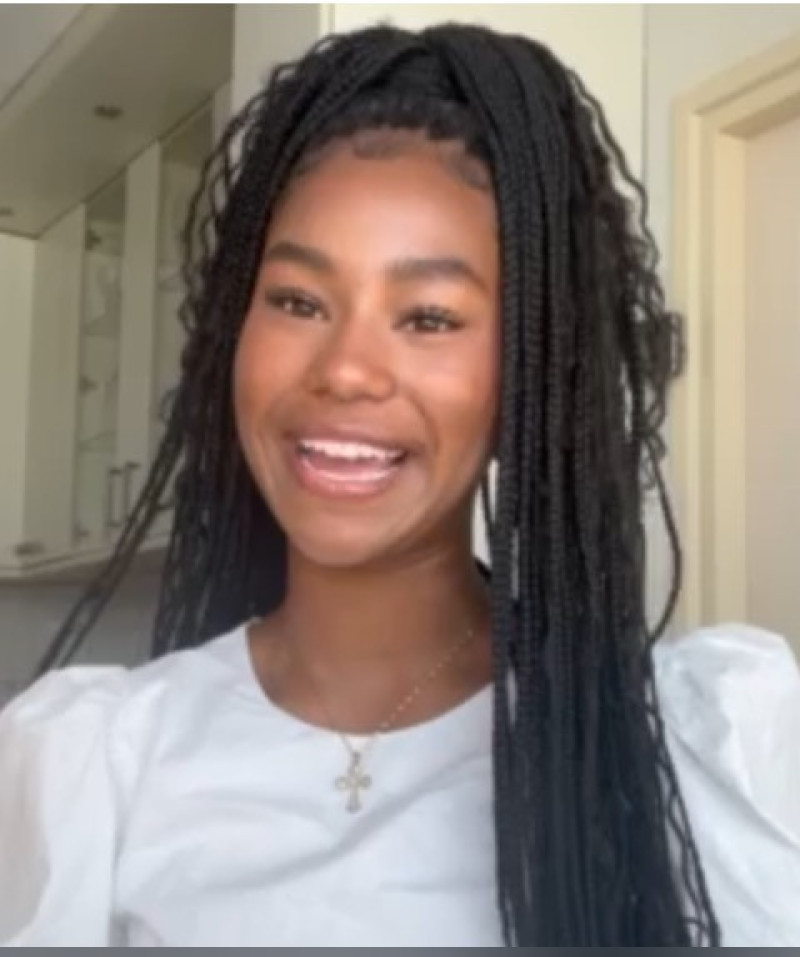 Influencers Women | Lesley | Bullet Models