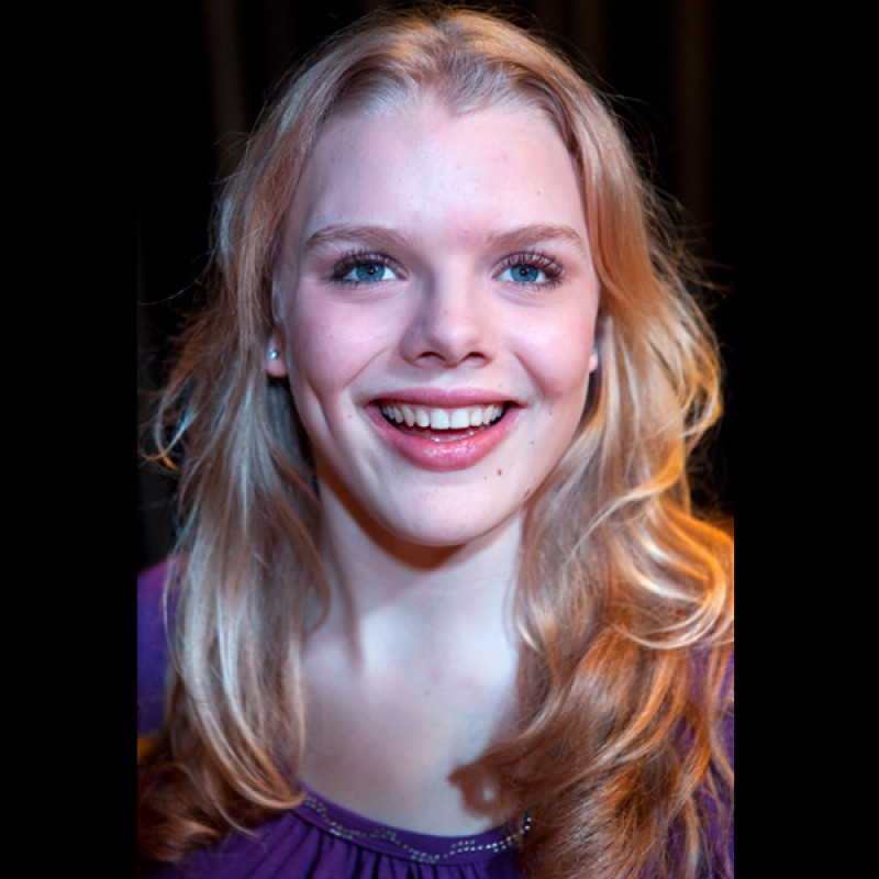 Real women | Florens | Bullet Models