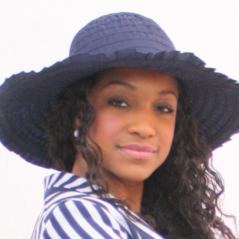 Real women | Dulce | Bullet Models