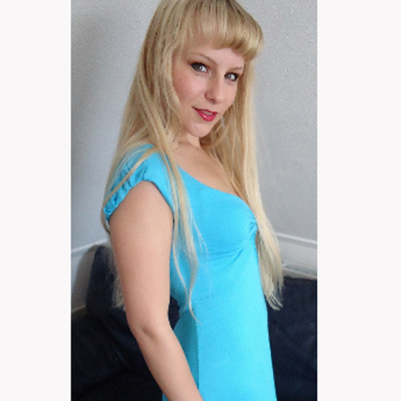 Real women | Sue | Bullet Models