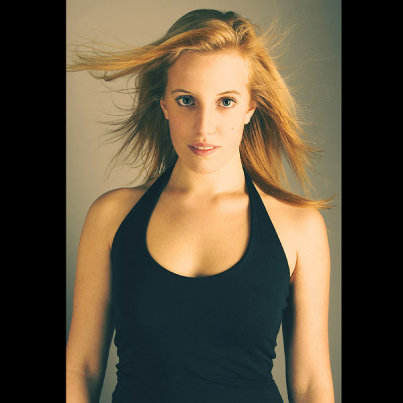 Real women | Suzanne | Bullet Models