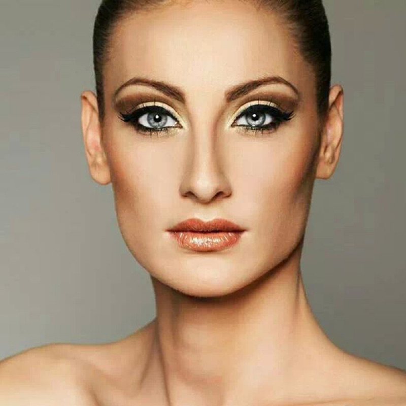 Characteristic women | Marika | Bullet Models