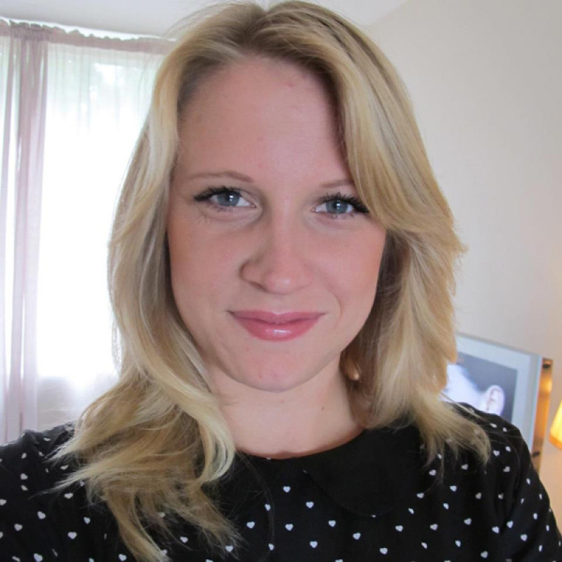 Real women | Fanny | Bullet Models